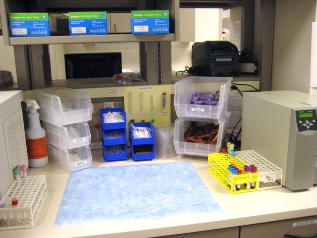 Plastic Storage Bins & Containers - Modular Organization Systems